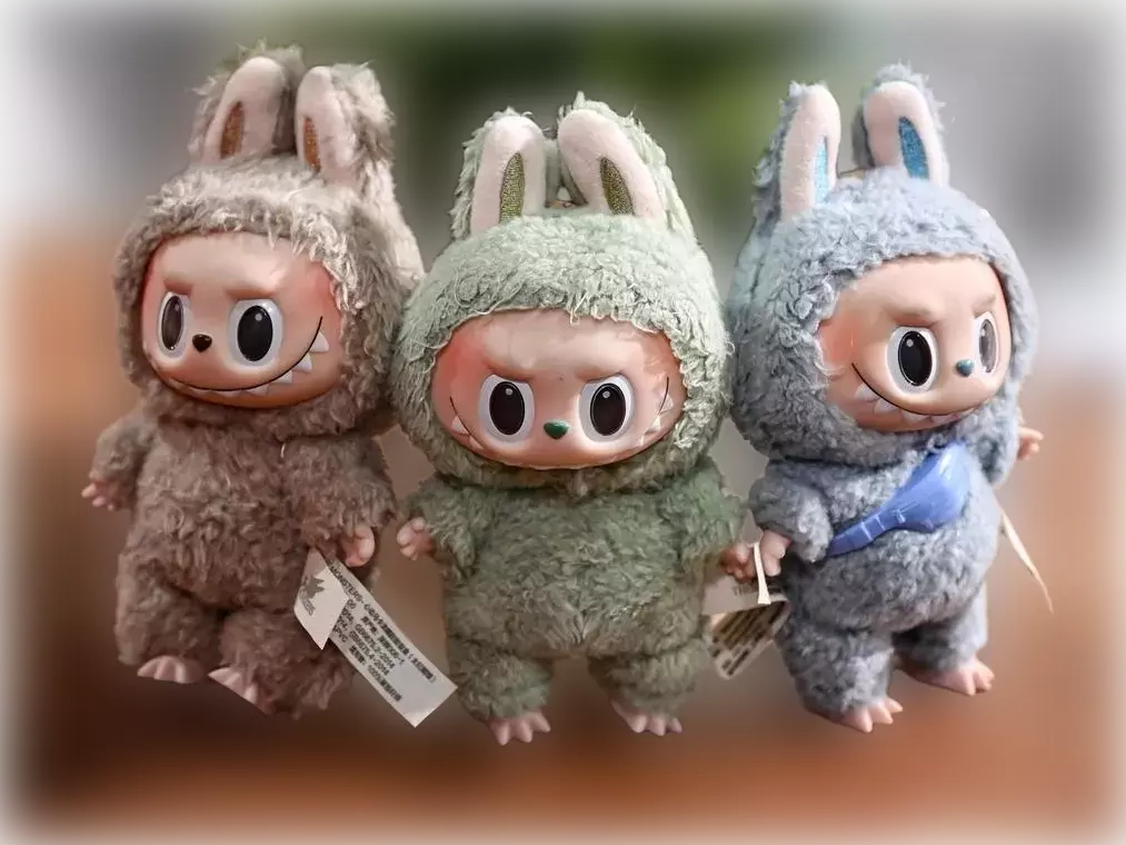 Make Your Labubu Pop with Blur Background AI - Free & No Watermark